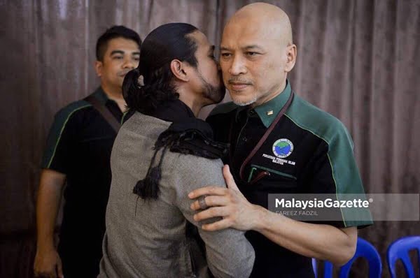 Apa Sudah Jadi Dengan Yusof Azmi?